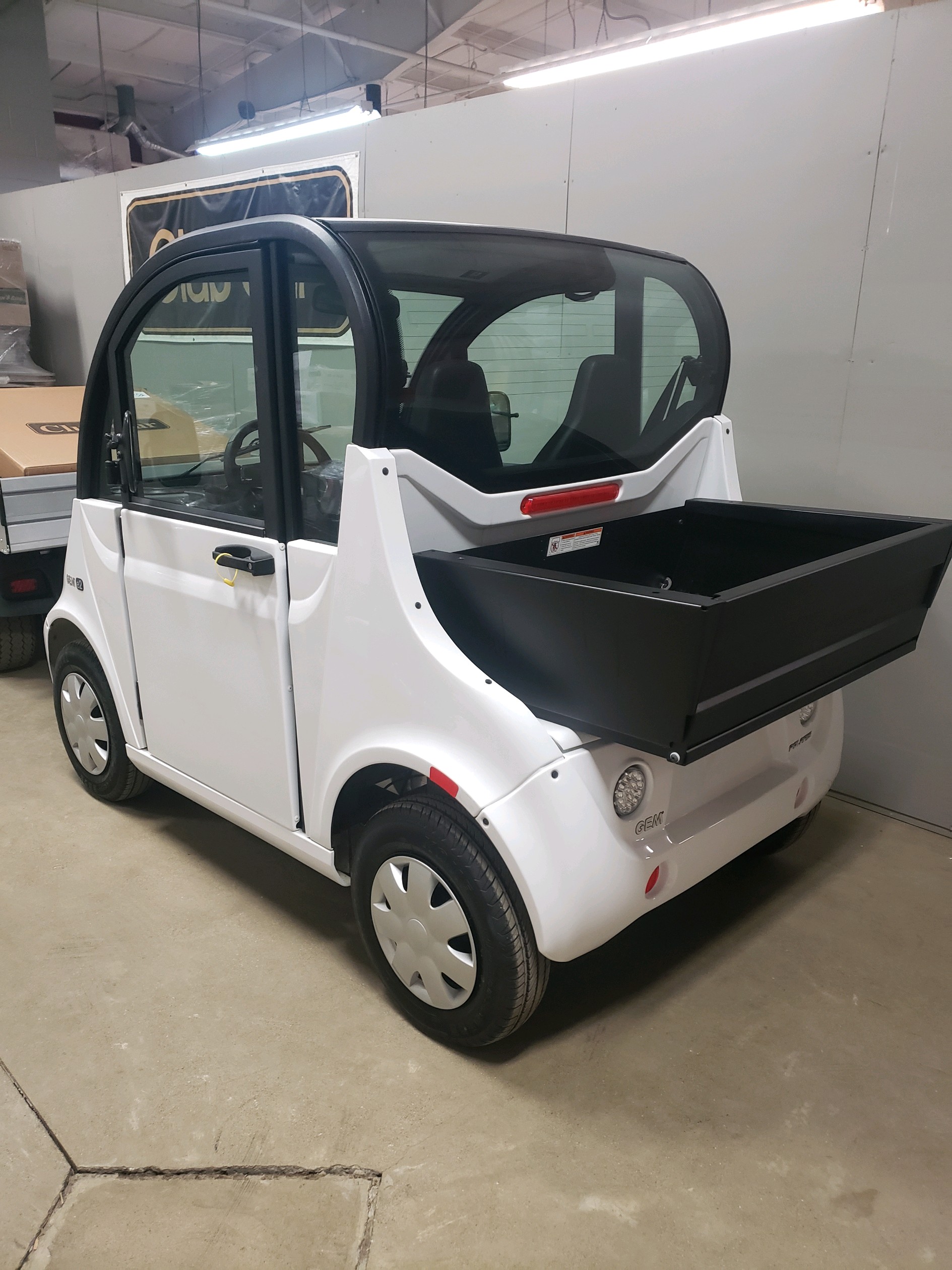 2020 Polaris GEM e2 LSV 2 Passenger Electric | Ohio Golf Cart / Utility ... 2020 Polaris GEM e2 LSV 2 Passenger Electric | Ohio Golf Cart / Utility ...